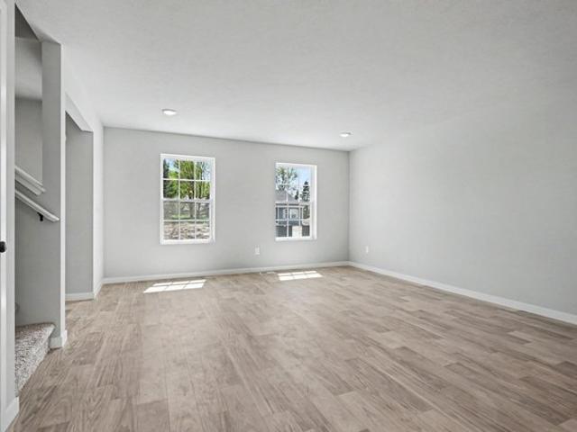2082 Kristin Ct, Muskegon, MI 49442