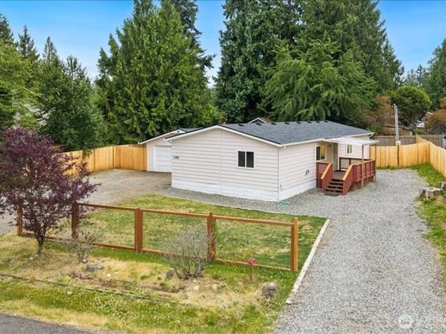 2082 rd St E, Bonney Lake, WA 98391
