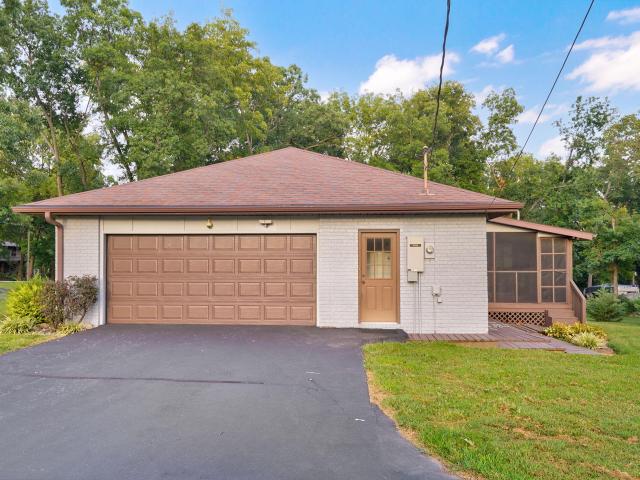 2082 W Trevor Trail