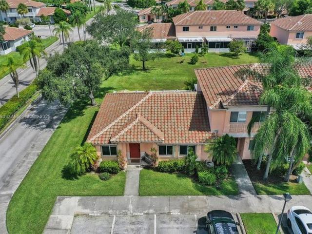 20839 NW 1st St, Pembroke Pines, FL 33029