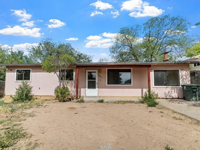 2083 Calle Ensenada, Santa Fe, NM 87505