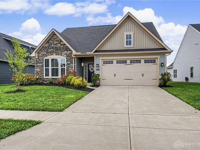 2083 Schmidt Dr, Beavercreek Township, OH 45434