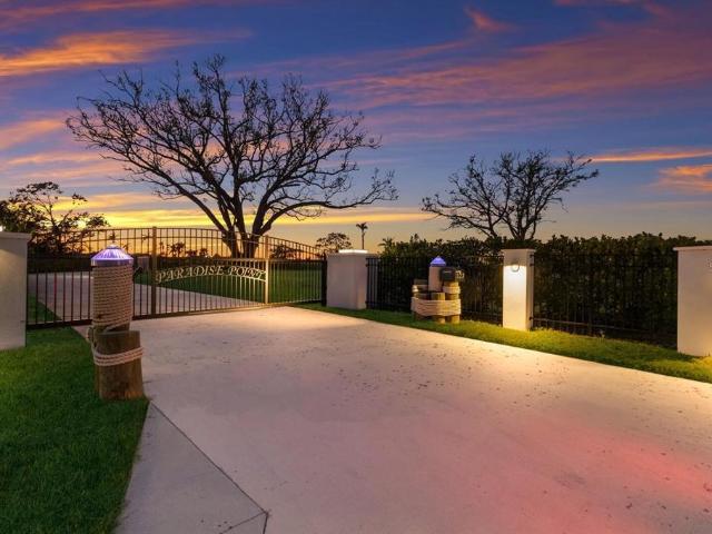 208 22nd St Ct NE, Bradenton, FL 34208 | MLS #A4684