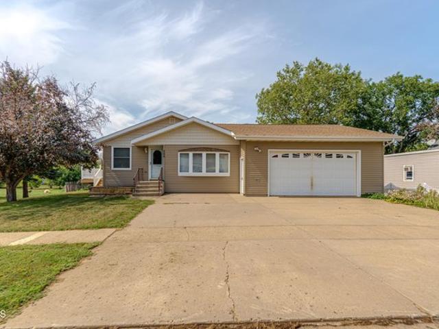 208 2nd St N, New Salem, ND 58563