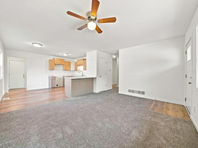 208 2nd Street NW