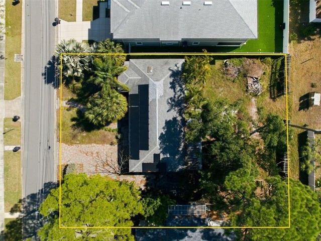 208 48th Ave N, Saint Petersburg, FL 33703
