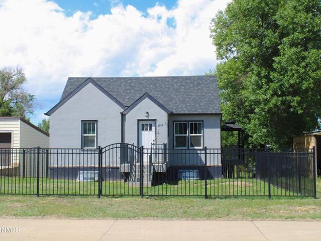 208 4th Ave NE, Watford City, ND 58854