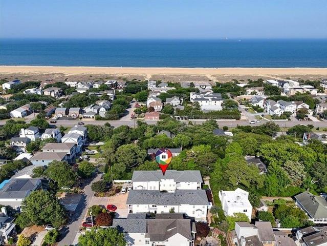 208 74th St Unit B, Virginia Beach, VA 23451