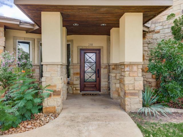 208 Colina Cove Dr, Kingsland, TX 78639 | MLS #2478