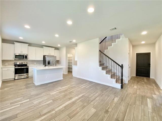 208 Caisson Trl
