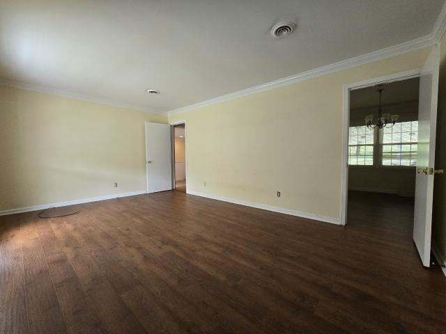 208 Caldwell Dr