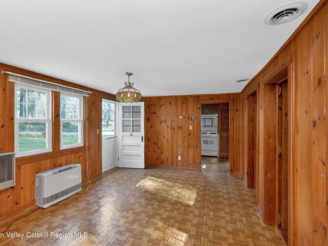 208 Canary Hill Road