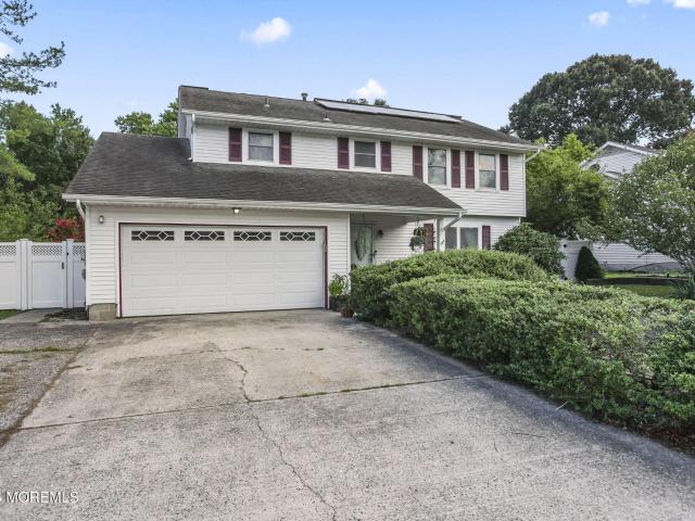 208 Cedarbrook Court