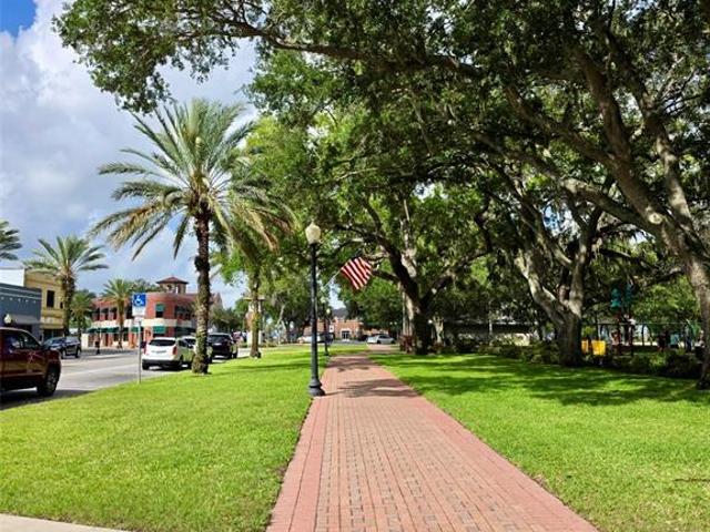 208 Center St, Auburndale, FL 33823 | MLS #S5150