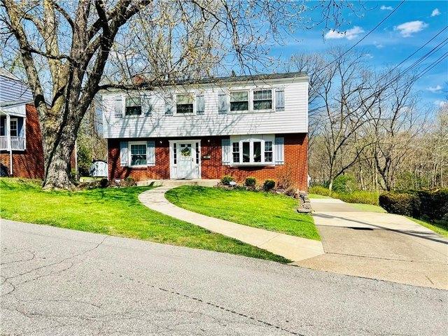 208 Crescent Garden Dr, Pittsburgh, PA 15235