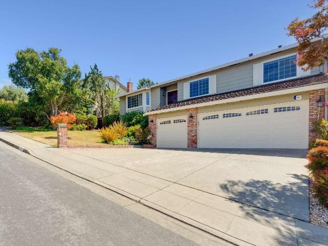 208 Crestview Drive