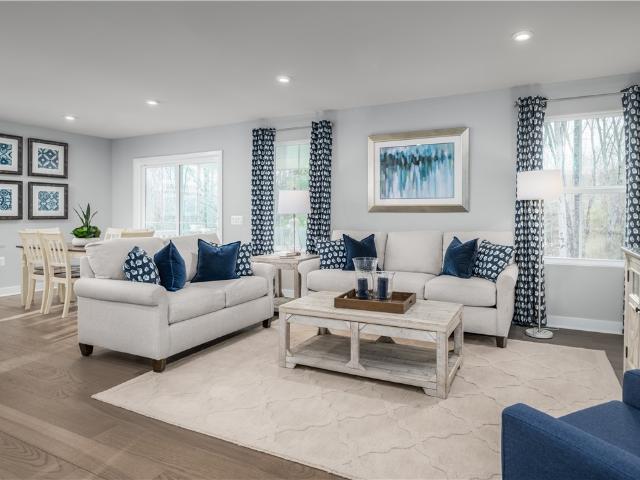 208 Curtis Ct