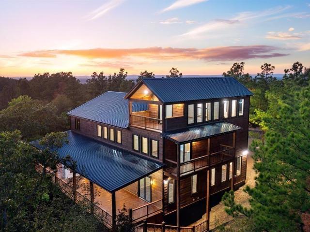 208 Alder Place