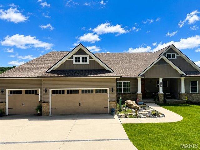 208 Berg Crossing Dr, Augusta, MO 63332