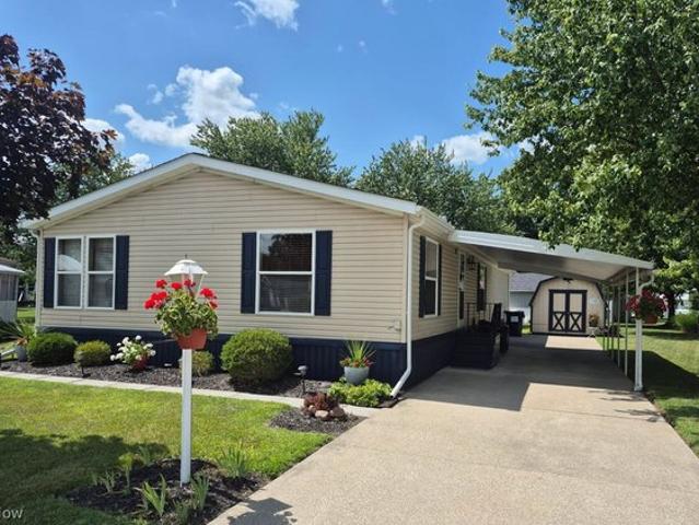 208 Birchbark Dr, Elyria, OH 44035
