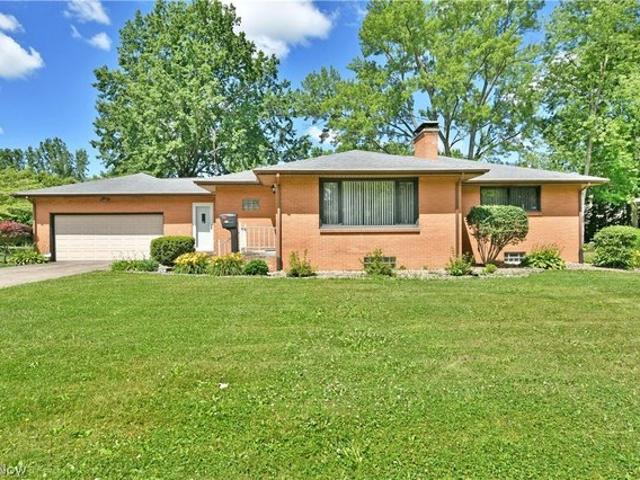 208 Broadway Ave SE, Warren, OH 44484