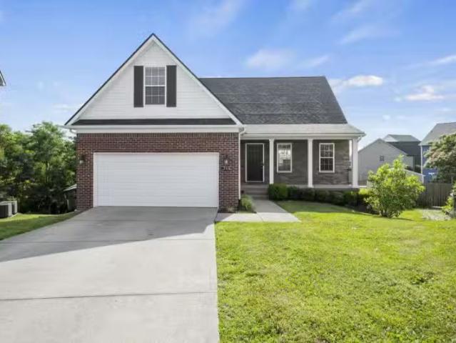 208 BROOKSHIRE CT, RICHMOND, KY 40475 Single Family Residence.