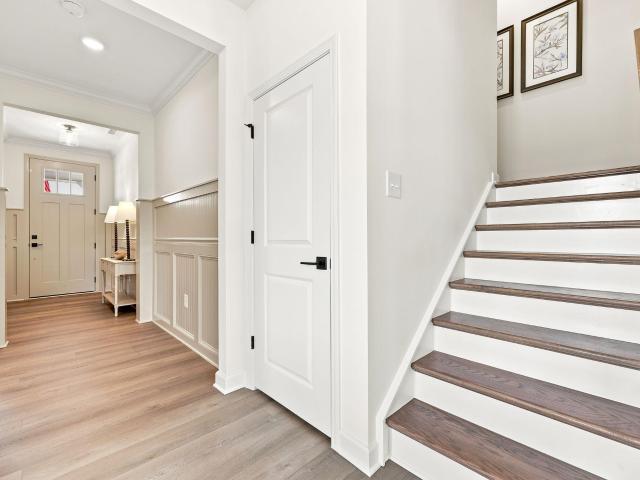 208 Gallant Pnes Drive