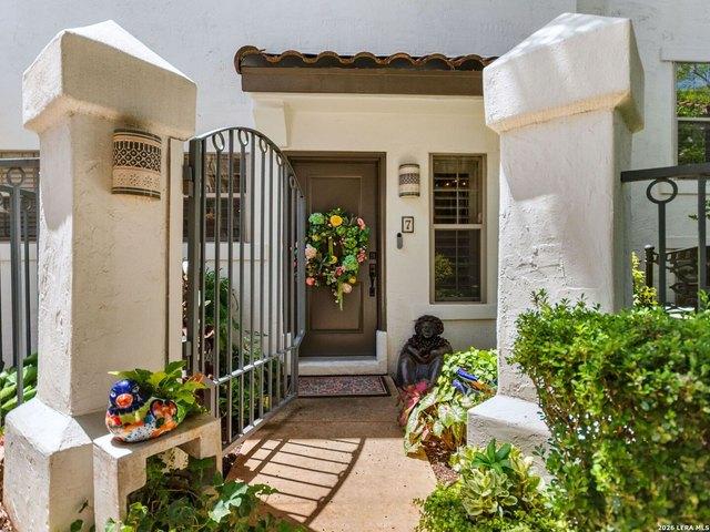 208 Grandview Pl Apt 7, San Antonio, TX 78209