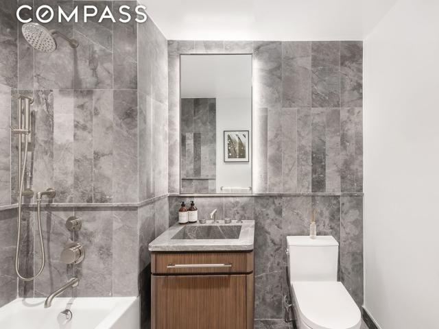 208 Delancey Street, New York, NY