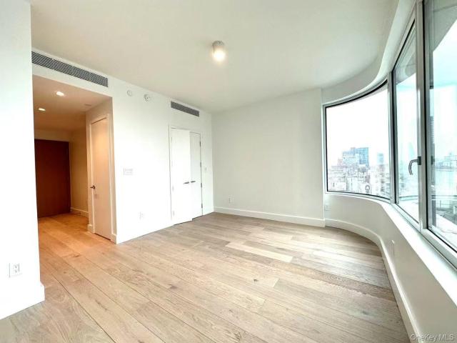 208 Delancey Street 10E