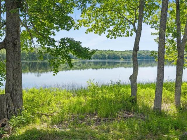 208 Depot St, Union, ME 04862