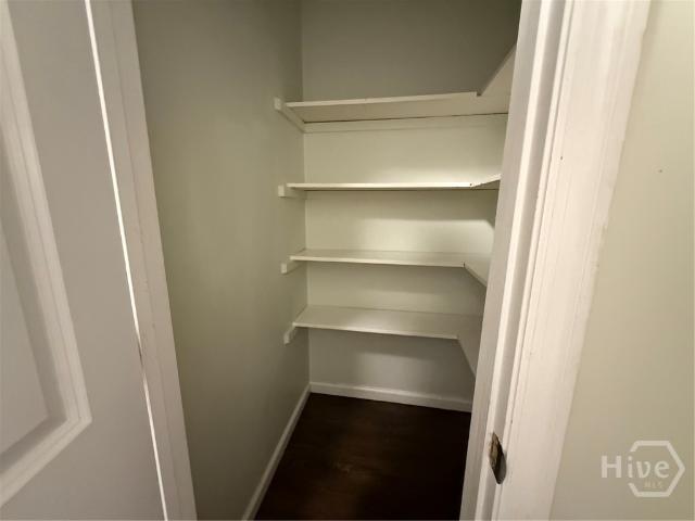 208 E 52nd Street
