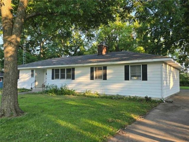 208 E Bodine Avenue