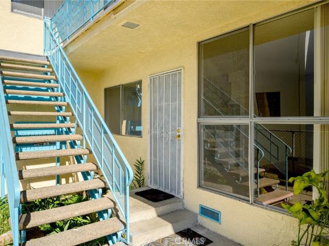 208 E Chevy Chase Dr, Unit 1, Glendale, CA 91205 | MLS #GD26031 | Compass