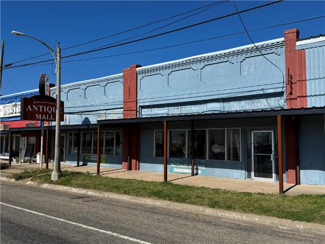 208 E Gassaway Avenue