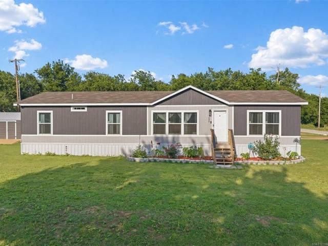 208 E J St, Ringling, OK 73456