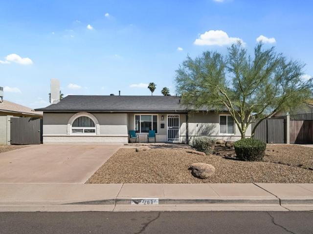 208 E Oxford Drive