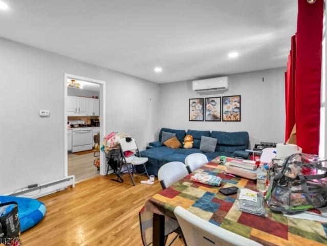 208 E Price St, Linden, NJ 07036 | MLS #4013