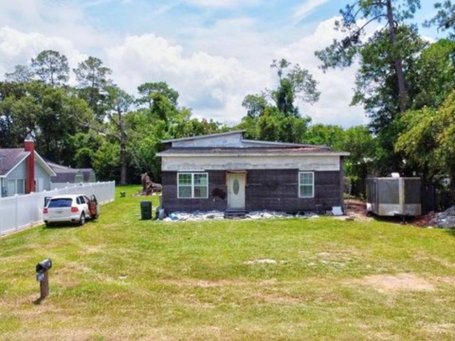 208 E Sixth St, Adel, GA 31620
