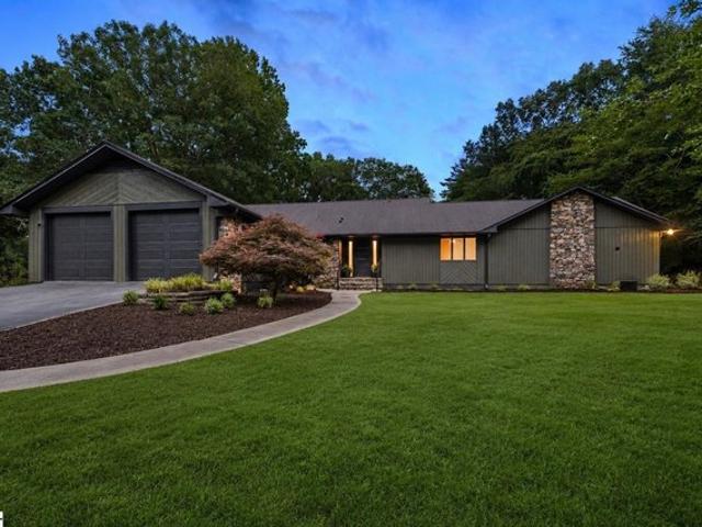 208 Eastland Dr, Greer, SC 29651