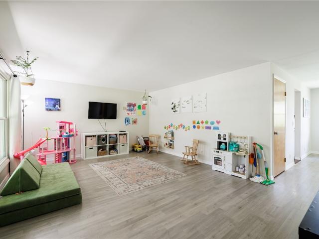 208 Eileen Drive