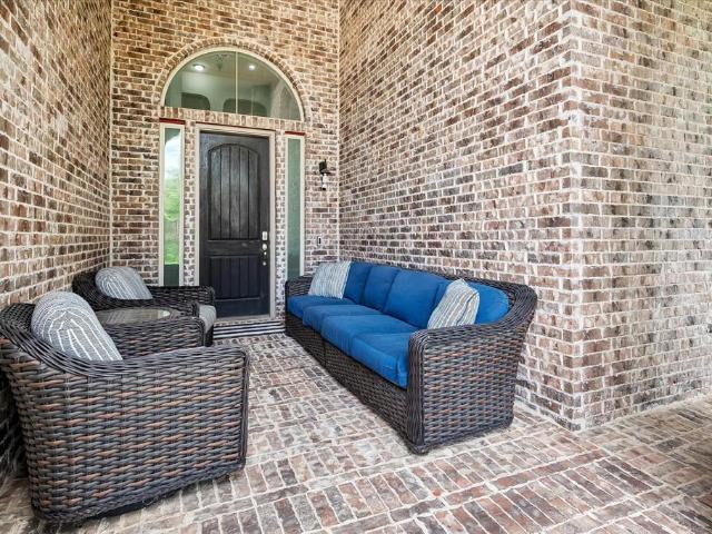 208 Equestrian Road