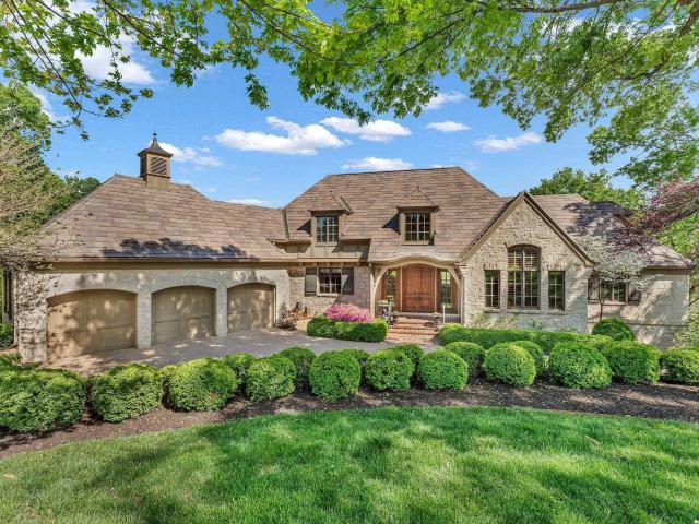 208 Fall Creek Rd, Lawrence, KS 66049 | MLS #165253