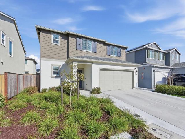 208 Frontier St, American Canyon, CA 94503 | MLS #326032 | Compass