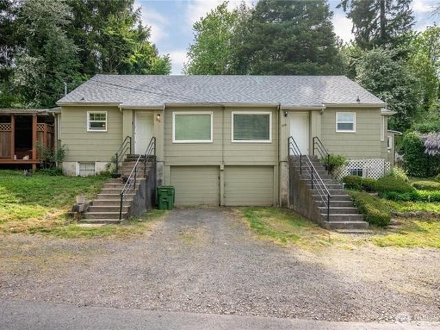208 Kirby Ave NE, Castle Rock, WA 98611