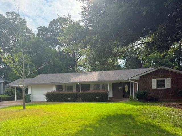 208 Holly Ridge Dr, Montgomery, AL 36109