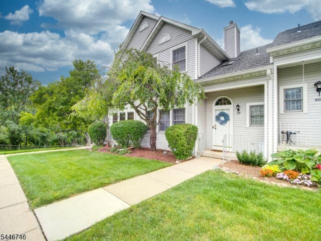 208 Harvard Dr