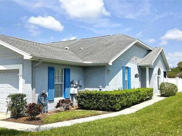 208 Hemingway Dr, Oldsmar, FL 34677