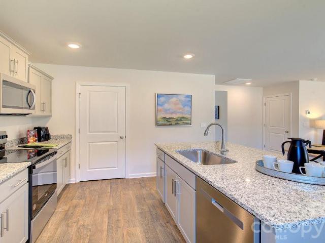 208 Hyder Ridge Road