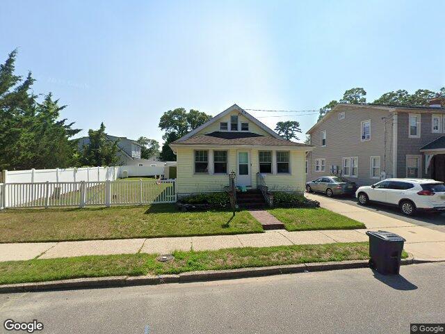 208 Jackson Ave, Northfield, NJ 08225
